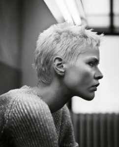 Wren - VINCENT PETERS